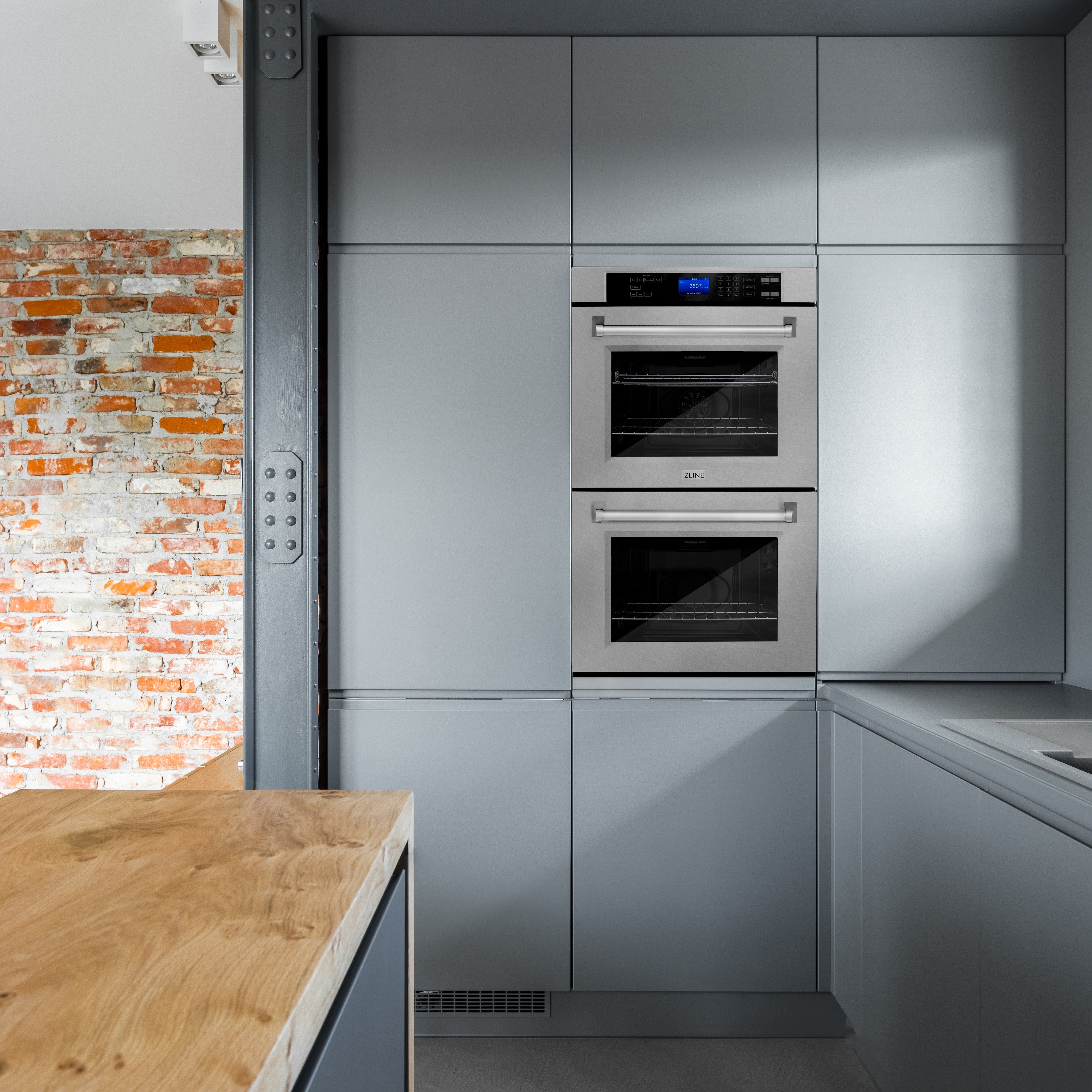 ZLINE 30 Professional Double Wall Oven with Self Clean and True Convection in Fingerprint Resistant Stainless Steel AWDS 30